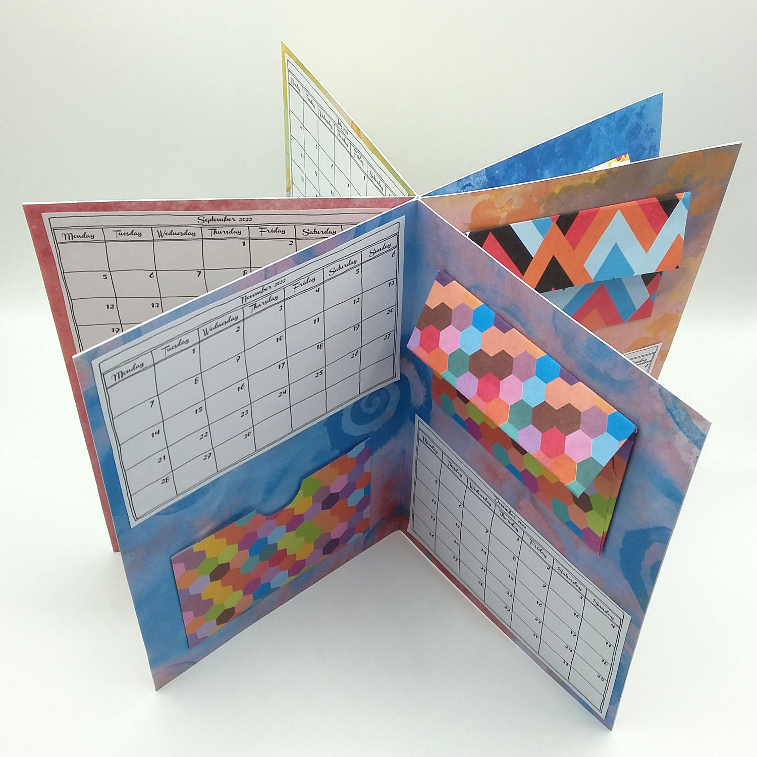 Star shaped desk calendar tutorial – Crafts for Wellbeing