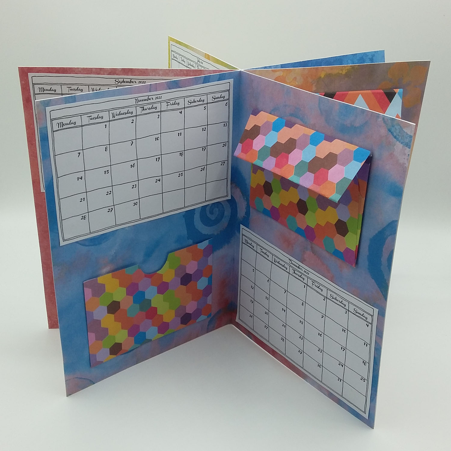 Star shaped desk calendar tutorial – Crafts for Wellbeing