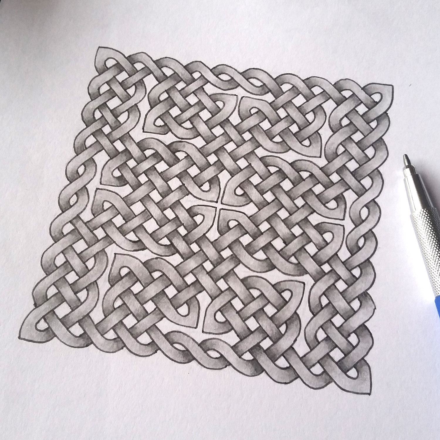 Get creative: Celtic knotwork colour-your-own greetings cards – Crafts ...